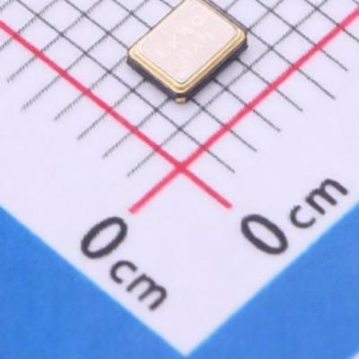 China Surface Mount Quartz Crystal Unit Lucki L327S400H11L Pb Free RoHS Compliant for Digital Electronics for sale
