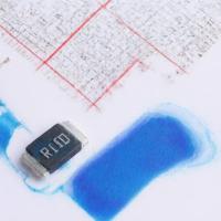 China Metal Alloy Chip Resistors RVR HIXD25LR100J with Wide Operating Temperature Range and 3W Power Rating for sale