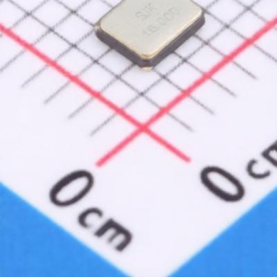 China Surface mount ceramic quartz crystal unit SJK 7U16000E12UCG with 16 megahertz frequency and low frequency tolerance for sale