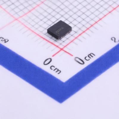 China Compact epoxy molded Si MEMS oscillator SJK 3NM20000C33YC 3.2x2.5mm package RoHS compliant component for sale
