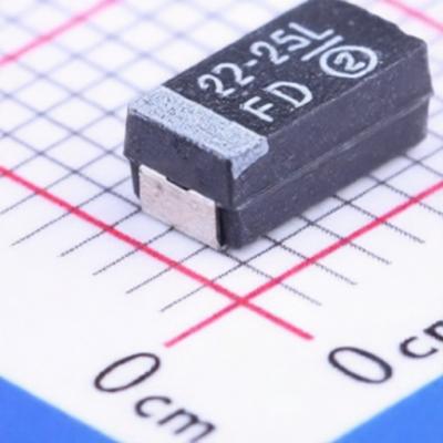 China Solid tantalum surface mount chip capacitor VISHAY 293D226X9025C2TE3 with molded case and EIA certifications for sale