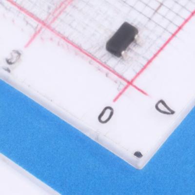 China Molded Surface Mount Resistor Networks VISHAY MPMT5002AT1 With 2 Ppm C Tracking And Tight Tolerances for sale
