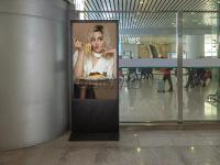 China 2K Resolution Android System Wall Mounted Digital Signage LCD Screen for Indoor School and Mall Use for sale