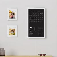 China Qtenboard Full HD Resolution Digital Calendar Display with Android 11 OS and Wall Mounted Design for Offices and Schools for sale