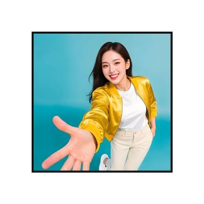 China Qtenboard Square LCD Display with 2K Resolution 500 Nits Brightness for 24/7 Continuous Operation in Smart Retail for sale