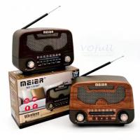 China Vintage Wooden Radio Player with Portable Rechargeable Battery and 3 Bands for sale