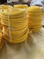 China Custom Cut Lengths Marine Grade UHMWPE Hawser Rope 1000KN Breaking Strength for sale
