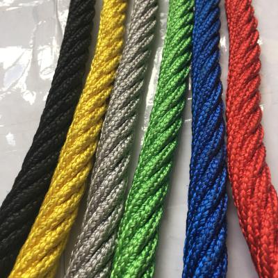 China 16mm Anti-UV Polyester Combination Rope with Steel Core - 43KN Breaking Load for Playground Climbing Nets for sale