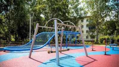 China 150mm x 4 Meters Playground Rope Bridge with Steel Cable Hand Rails - Polyester Construction for Outdoor Safety for sale