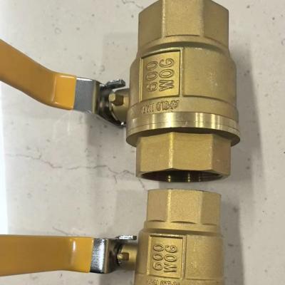 China Full Port 2 Piece Brass Ball Valve NPT Thread PTFE Seal Manual OEM Hot Cold Water Heating Valve for sale