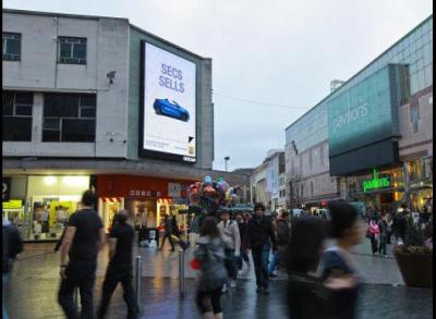 China Electronic Outdoor Led Advertising Billboard P10 1R1G1B Aluminum or Iron for sale