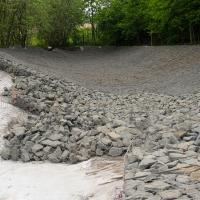 China Hexagonal Woven Gabion Stone Cage Retaining Wall Hydraulic Engineering Slope Stabilization Anti Corrosion for sale