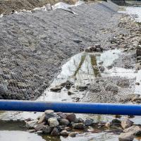 China Reinforced Rock Gabion Wall Flood Defense Hydraulic Project Zinc Coated Mesh CE Certified for sale