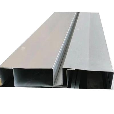 China Aluminum Solar Panel Mounting Brackets 0.7-1.0mm Thickness with 20-25 Year Lifespan for Rooftop and Ground Installations for sale