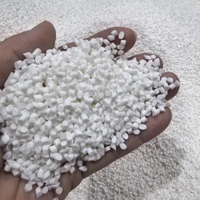 China 40% Carbon Fiber TPU Granule 90A Shore Hardness for Injection Molding Lightweight High Tear Strength for sale
