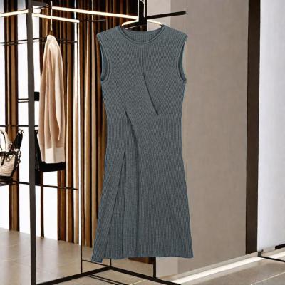 China Luxury Women Sleeveless Washable Knee-Length Woolen Sweater Dress with Crew Neck and Cable for sale