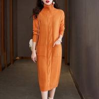 China Custom 7 GG Knitted Women's Sweater Dress with Anti-Wrinkle Turtleneck for Winter for sale
