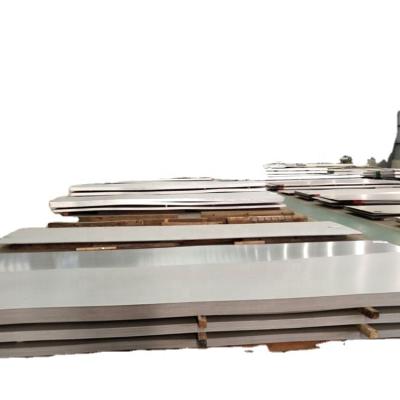 China 6 Meters Length Stainless Steel Pipe with Bright Surface Manufactured to Strict Industry Standards for sale