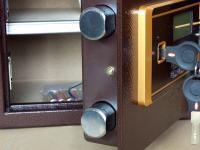 China Convenient Home Security Electronic Safe with 371-460mm Width and 501-700mm Height for sale