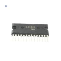 China LA4440 ZIP-14 Dual Channel Audio Power Amplifier Chip Through Hole Mounting for sale
