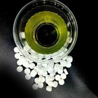 China Chlorine Dioxide Disinfectant Tablets ClO2 for Water Treatment - 0.5-1 mg/L Concentration, 67.46 Molecular Weight for sale
