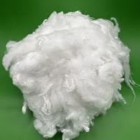China 1.5D 51mm Recycled White PSF Good Bulkiness Low Impurity Stable Quality Suitable for Spinning Knitting Yarn Wholesale Supply for sale