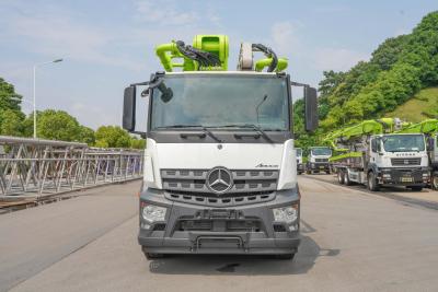China 2022 Second Hand 62m Zlj Concrete Boom Pump with Benz Chassis for sale