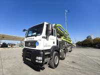 China 2023 Zoomlion 62m High-Efficiency Pumping Concrete Pump Truck with Sitrak Chassis for sale