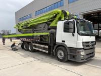 China 2018 Zoomlion 49M Concrete Pump Truck with Mercedes Benz Chassis and Refurbished Condition for sale