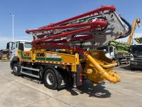 China 2026 XCMG 33m pump HOWO Chassis Concrete Pump Ready Mix super good condition Almost New Truck Condition for sale