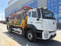 China 2026 XCMG 33m pump HOWO Chassis Concrete Pump Ready Mix super good condition Almost New Truck Condition for sale