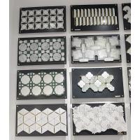 China Irregular Mosaic Stone Wall Tiles 4mm 6mm 8mm for Living Room Bathroom Hotel Decoration for sale