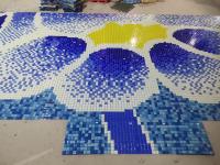 China Glass Swimming Pool Mosaic Flower Fish Pattern Dustproof for sale
