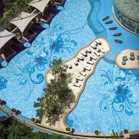 China Bali Swimming Pool Floor Mosaic Tiles Alkali Proof 300x300mm Glass Mosaic for sale