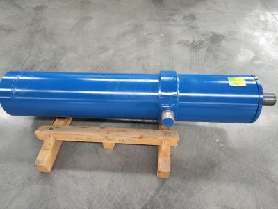 China Telescopic Hydraulic Cylinder With 250 Bar Nominal Pressure Hard Chrome Plated And MT4 Trunnion Mounting for sale