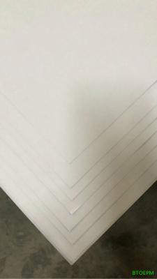 China 26x100 Inch Thickness 0.85mm Recycled Flooring Protection Paper for sale