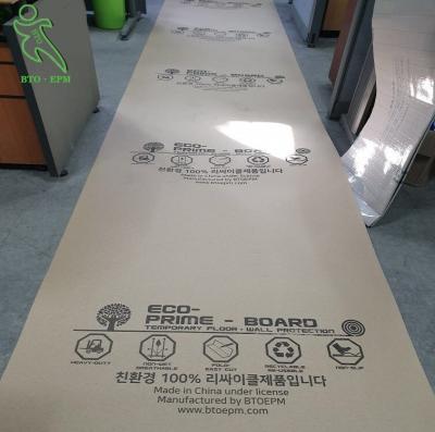 China 32''x120' Floor Protection Paper Biodegradable With Excellent Pressure Resistance for sale
