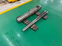 China High Corrosion Resistance Bimetallic Screw and Barrel with Screw Straightness 0.015mm/m and Chrome Layer Thickness 0.03mm-0.06mm for Polymer Extrusion for sale