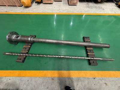 China High Pressure Tolerance Bimetallic Screw and Barrel with SKD61 Screw Material and 4 Barrel Heating Zones for sale