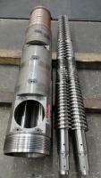China Conical Twin Screw and Barrel with 3-7 Zones Screw Heating HRC58-62 Hardness and Air Cooling for Extruders for sale