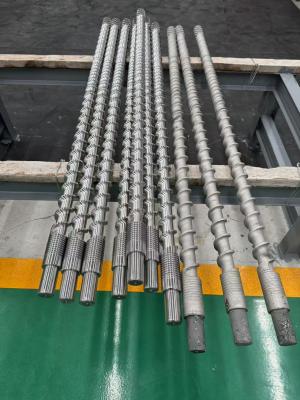 China Nitrided Hardness 900-1000HV Single Screw Extruder Screw Barrel with HRC 50-60 Hardness and Air or Water Cooling for sale
