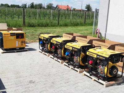 China 5KW 720x492x655mm 230V Super Silent Diesel Generator for sale