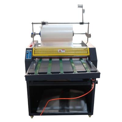 China SMFM-650D Semi Automatic Digital Oil Heating Automatic Cut Film Laminator With Overlap Function for sale
