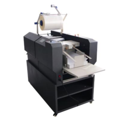 China SMFM-G Automatic Digital Oil Heating Film Laminating Machine with Suction Feed for sale