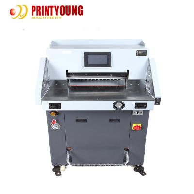 China Automatic Hydraulic Guillotine Paper Cutting Machine For Eyelash Box for sale
