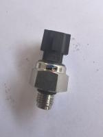 China Hydraulic Switch 42CP13-1 8-97328898-0 for ZX470 6WG1 Crawler Excavator for sale