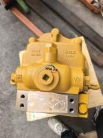China PC200-8 Hydraulic Swing Motor Slewing Motor Crawler Excavator 706-7G-01170 for sale
