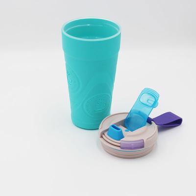 China Customized Colorful Sports Couples Water Bottles With Silicone Rope for sale