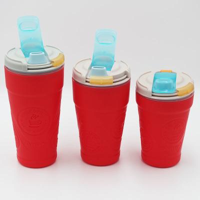 China Colored Silicone Couples Water Bottles 560ml Exquisite Coffee Mugs for sale