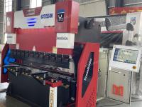China 0.01mm Accuracy 63T 2500MM Hydraulic CNC Press Brake Metal Steel Plate for sale